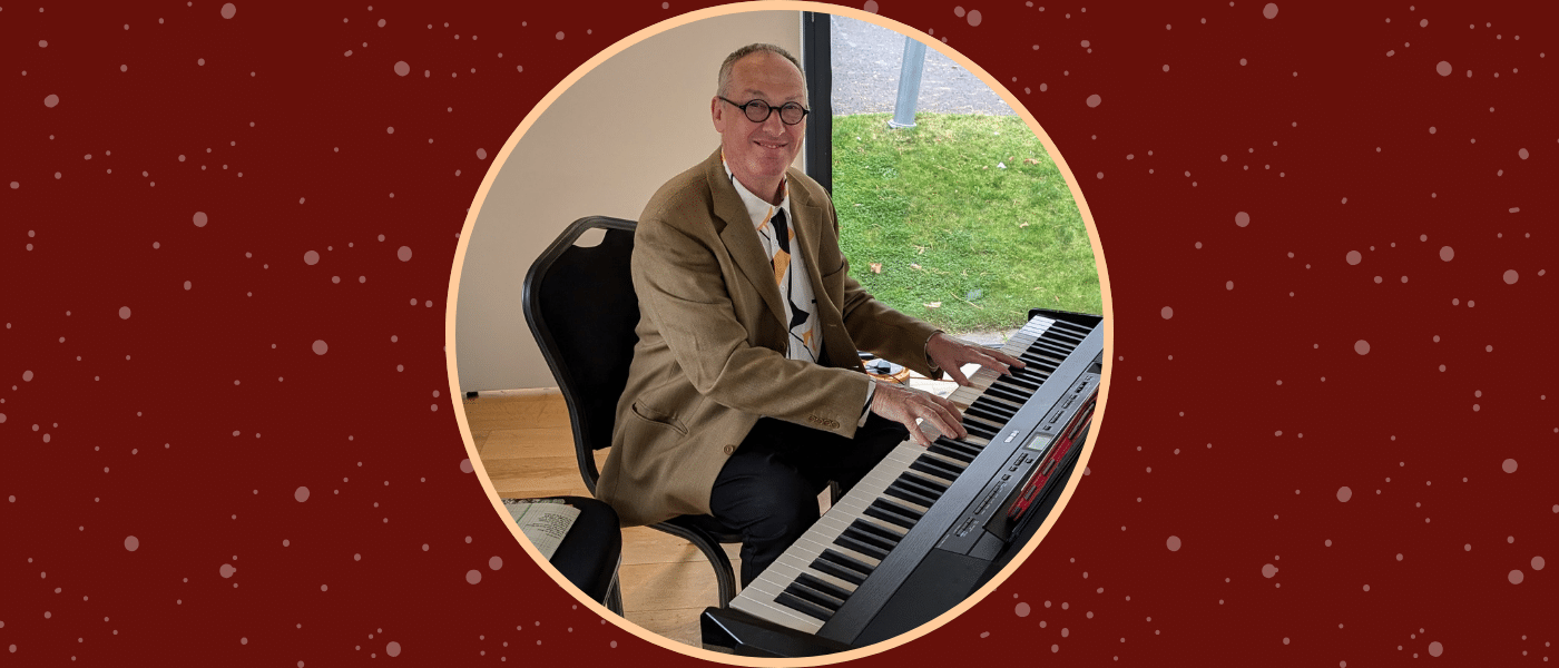 Christmas Sing-Along and Xmas Lunch with Michael Ellacott